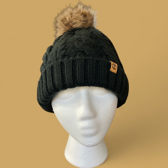 Timberland | Accessories | Timberland Black Cable Knit Lined Hat Wfaux ...